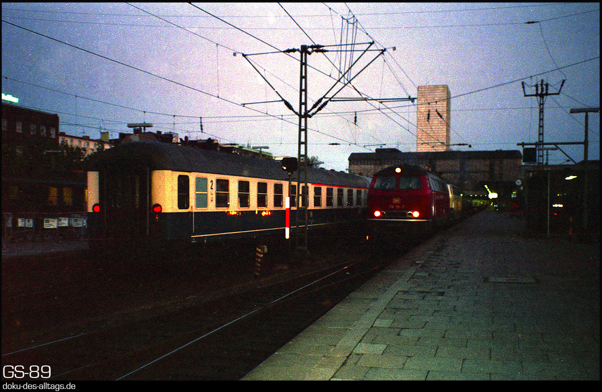 Strecken und Bahnhöfe
